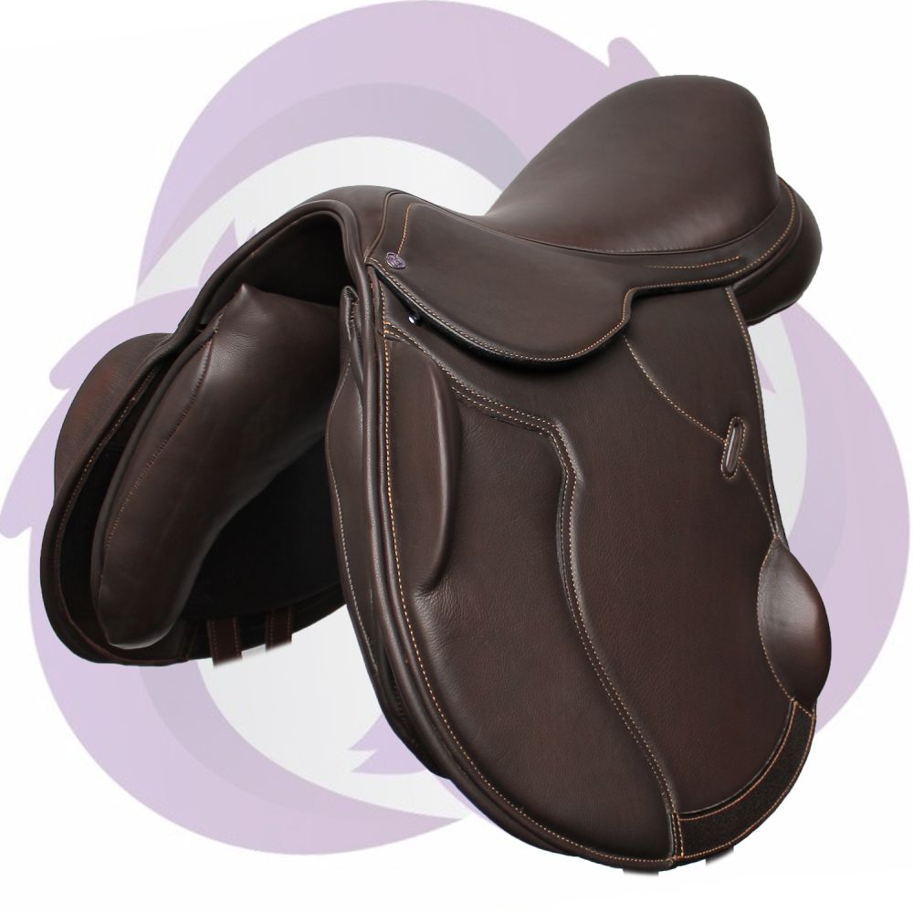 brown jumping saddle